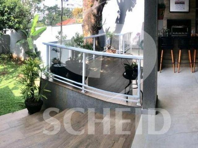 Sobrado a venda de 276,00m² útil, com 4 quartos e 4 vagas no Jardim Prudência !