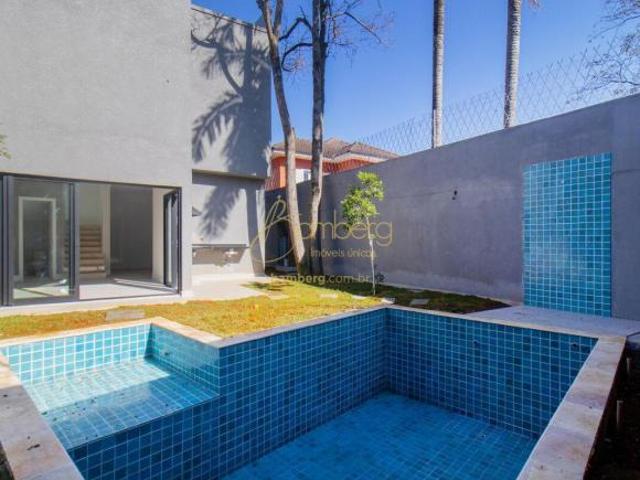 Jardim Prudência condomínio com 5 casas, piscina