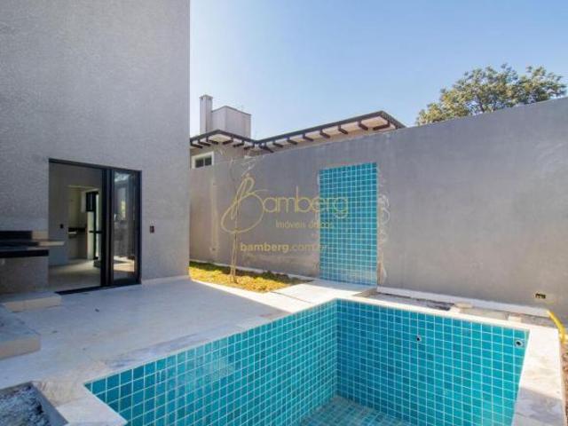 Jardim Prudência condomínio com 5 casas, piscina