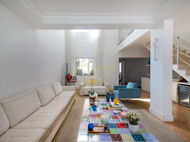Jardim Prudência 277m2 AT e 261m2 AC 4 suítes 4 vagas piscina
