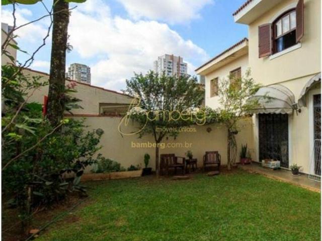 Jardim Prudência 345m²AT 278 m²AC 4 dormitórios 2 suítes 5 vagas