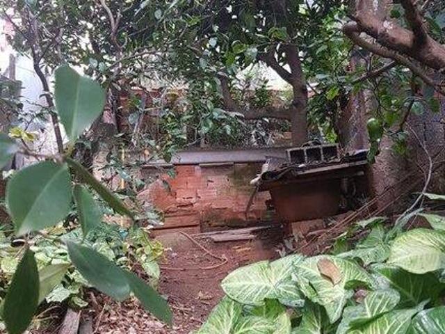 JARDIM UTINGA TERRENO COM CASA VELHA