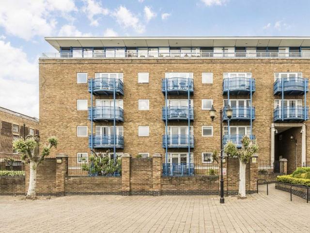 Jardine Road, London E1W 1 bed flat to rent £2,250 pcm £519 pw