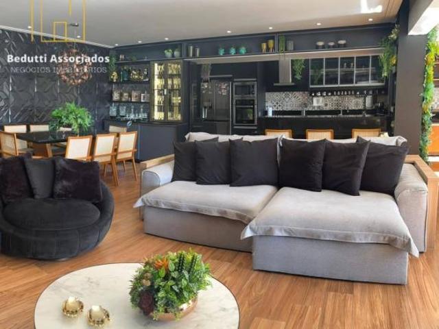Jardins do Brasil, 170 m2 3 suítes e 3 vagas de garagem Porteira fechada