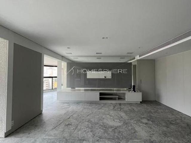 Jardins, reformado com precisão — 215 m², 2 suítes, 3 vagas