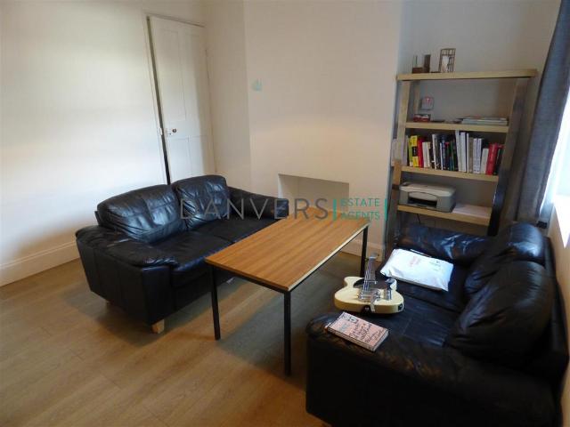 Jarrom Street, Leicester LE2 3 bed terraced house to rent £1,105 pcm £255 pw