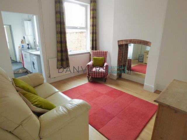 Jarrom Street, Leicester LE2 4 bed terraced house to rent £1,387 pcm £320 pw