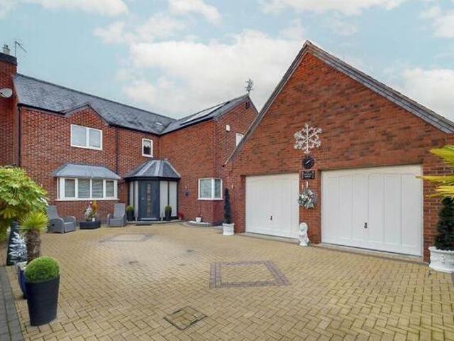 Jasmine Close, Hanley Swan, 4 Bedroom Detached