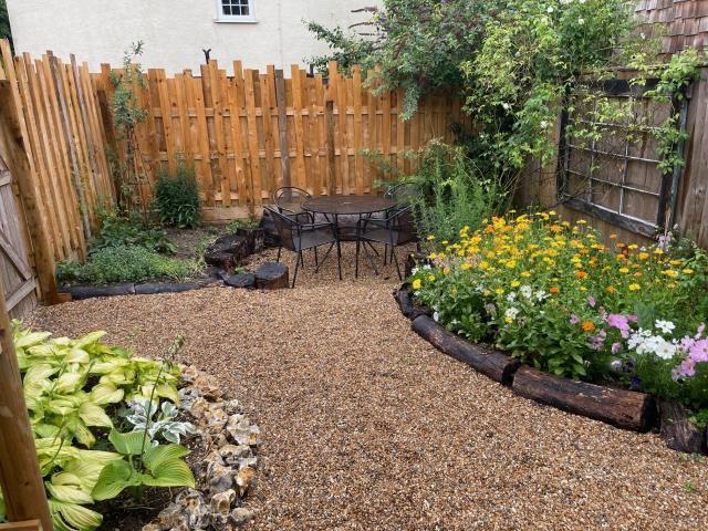 Jasons Hill HP5, 2 bed detached house to rent, £1,800 pcm | PrimeLocation