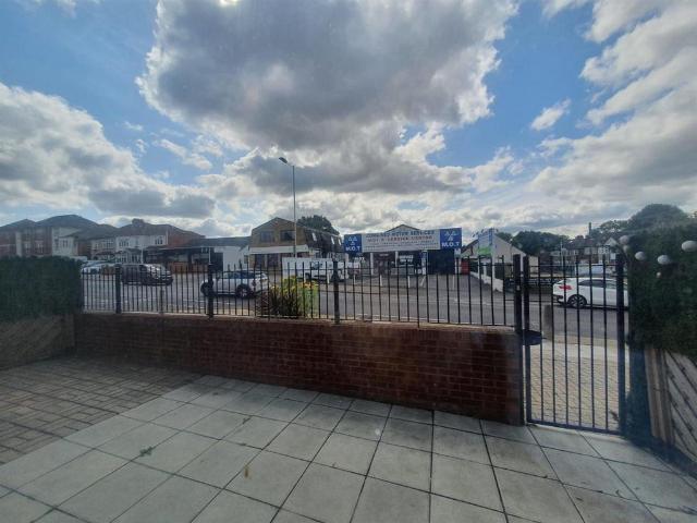 Jasper Court, 1b Purbeck Road. 1 bed flat to rent £1,900 pcm £438 pw
