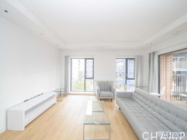 Java House, Botanic Square, E14 2 bed flat to rent £3,077 pcm £710 pw