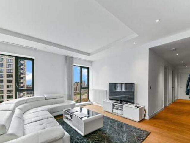 Java House, London City Island, 3 Bedroom Apartment