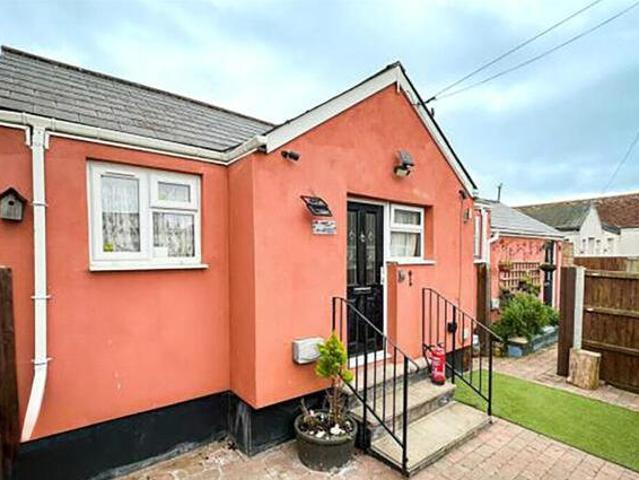 Jaywick, Hillman Avenue, Clacton on sea, 3 Bedroom Detached