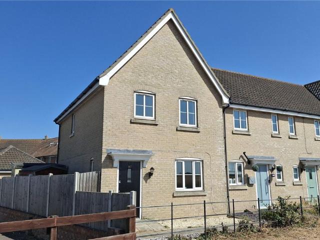 Jaywick Lane, Clacton On Sea, Essex CO16, 3 bed end terrace house to rent, £1,350 pcm | PrimeLocation