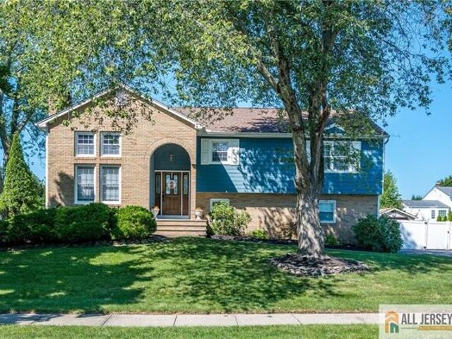 Jay Ct, South Brunswick, Home For Sale