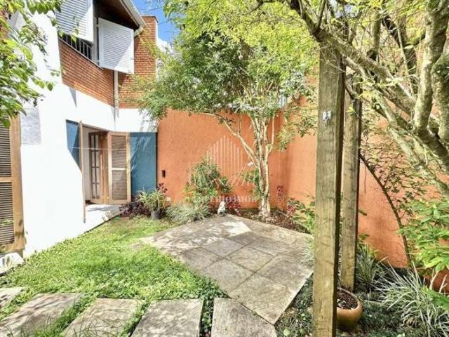 Jd. Jussara / S. Paulo Charmosa 4 dorm/2ste, jardim privativo c/ gourmet!
