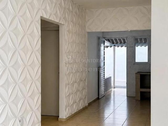 Jd. Monaco Casa com 03 quartos