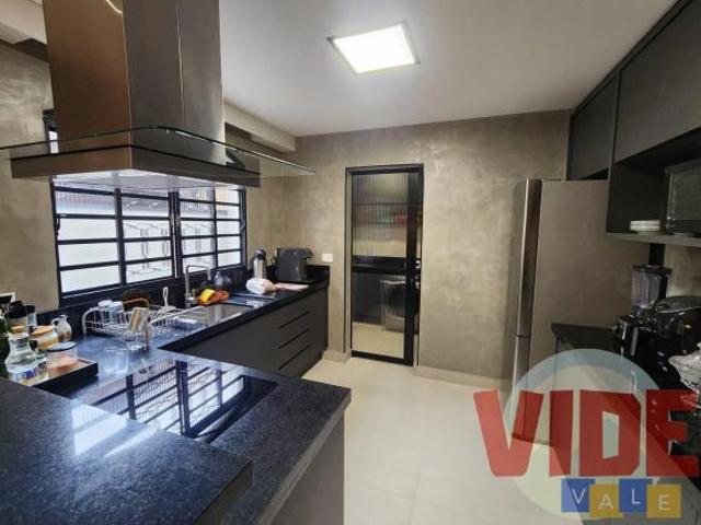 Jd. Paulista: Sobrado, 3 dorms 1 suíte, varanda gourmet, armários, 2 vgs