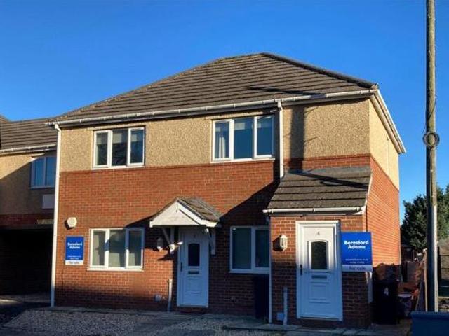 Jenard Court, Holywell, 2 Bedroom Flat