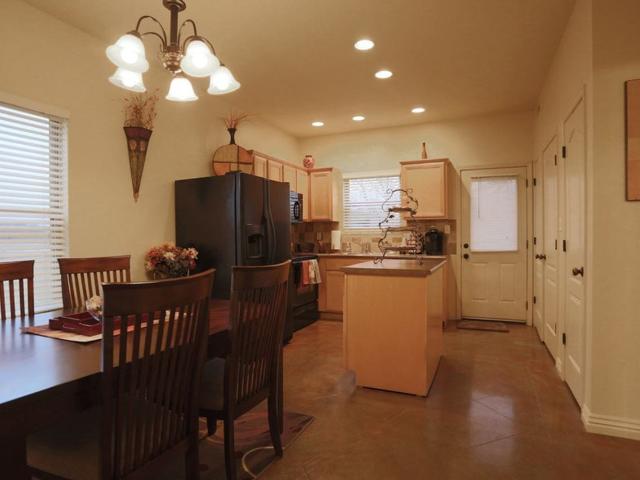 Jenne Hill Townhomes 3 Bedroom Apartment for Rent at 3101 Jenne Hill Dr, Columbia, MO 65202