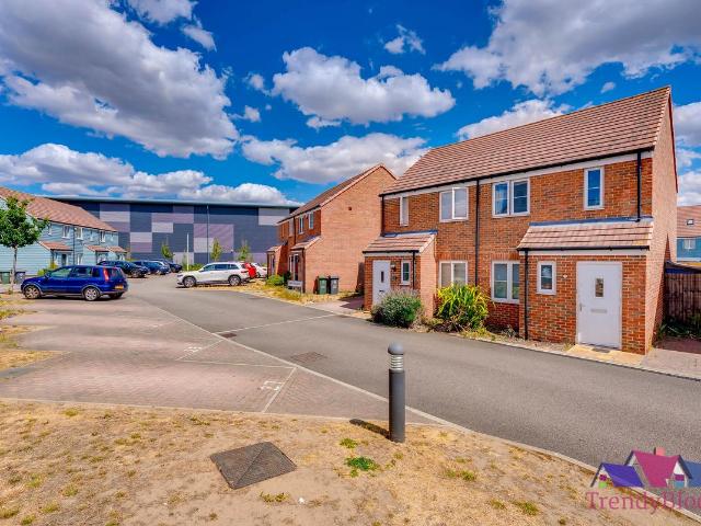 Jennings Close, Dartford DA1, 2 bed terraced house to rent, £1,800 pcm | PrimeLocation