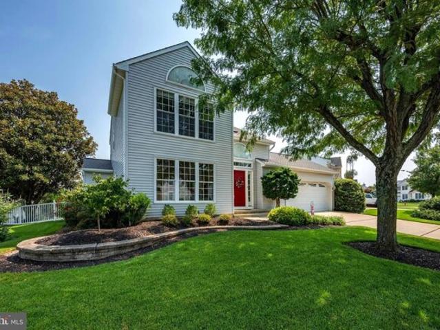 Jennifer Ln, Burlington, Home For Sale
