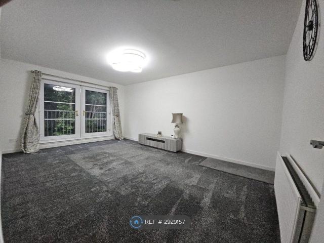 Jenny Lind Court, Glasgow G46, 3 bed flat to rent, £1,500 pcm | PrimeLocation