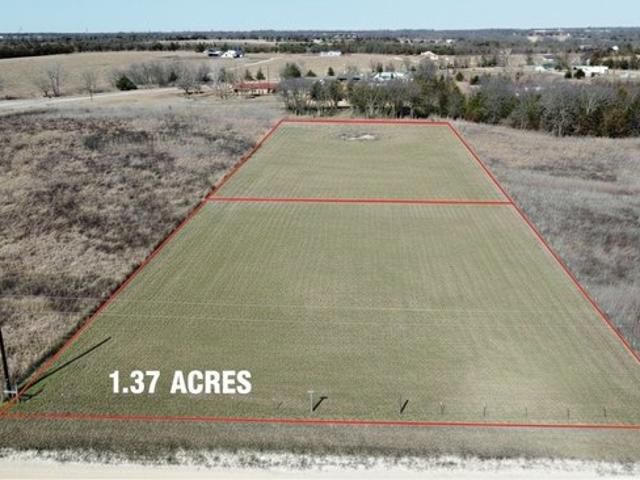 Jenson Dr, Paris, TX 75460