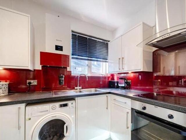 Jean House, Tooting Grove, 2 Bedroom Flat