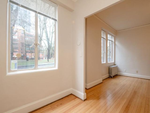 JEANNE MANOR APARTMENTS JEAN01 Studio Apartment for Rent at 1431 Sw Park Ave, Portland, OR 97201 Downtown Portland