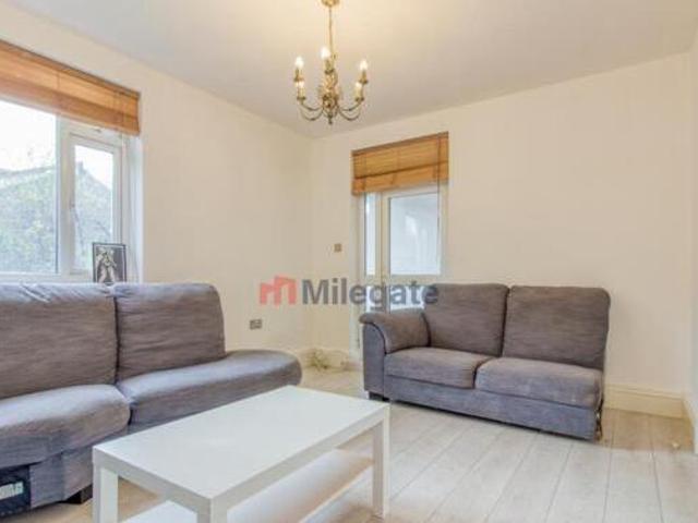 Jebb Avenue, London, 4 Bedroom Flat
