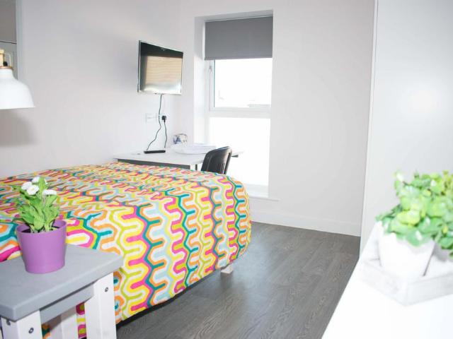 Jeffery Street, Gillingham 8 bed private hall to rent £4,800 pcm £1,108 pw