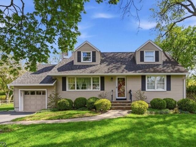 Jeffer St, Ridgewood Village, Home For Sale