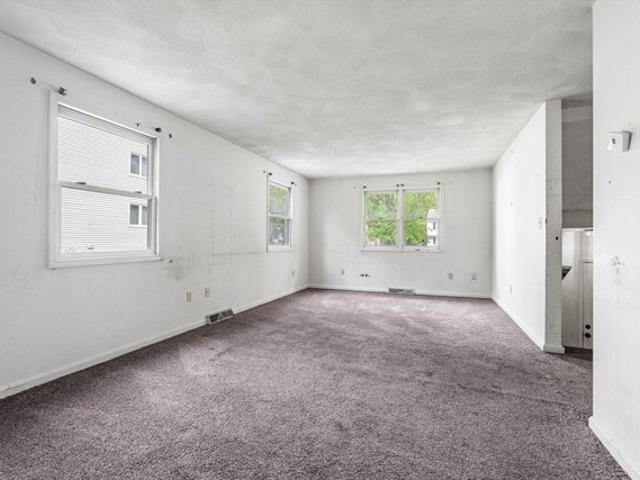 Jefferey Ln Unit,haverhill, Condo For Sale