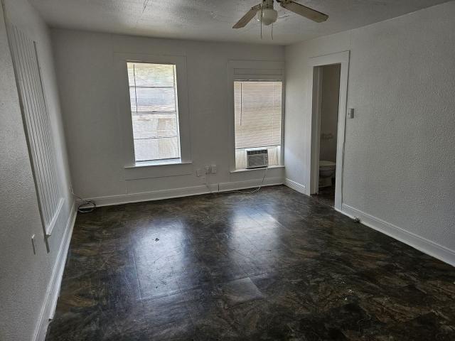Jefferson 1 Bedroom Apartment for Rent at 5303 Jefferson St, Houston, TX 77023 Greater Eastwood