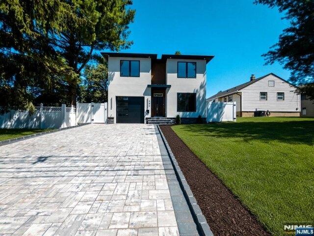 Jefferson Ave, Township Of Washington, Home For Sale
