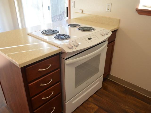 Jefferson Square Apartments 2 Bedroom Apartment for Rent at 18850 Sw Farmington Rd, Aloha, OR 97007 Cooper Mountain Aloha South