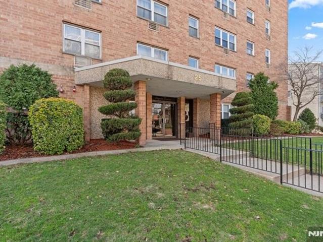 Jefferson St Apt E, Hackensack, Condo For Sale