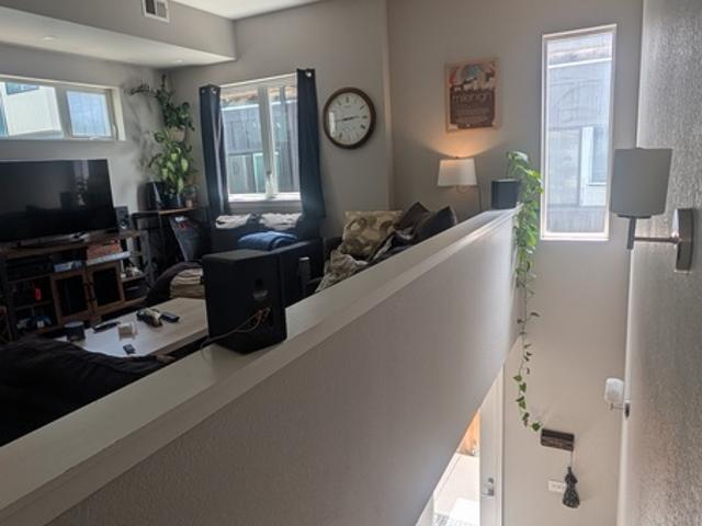 Jefferson Park Highlands Condo 1 or 2 roommates for October move in