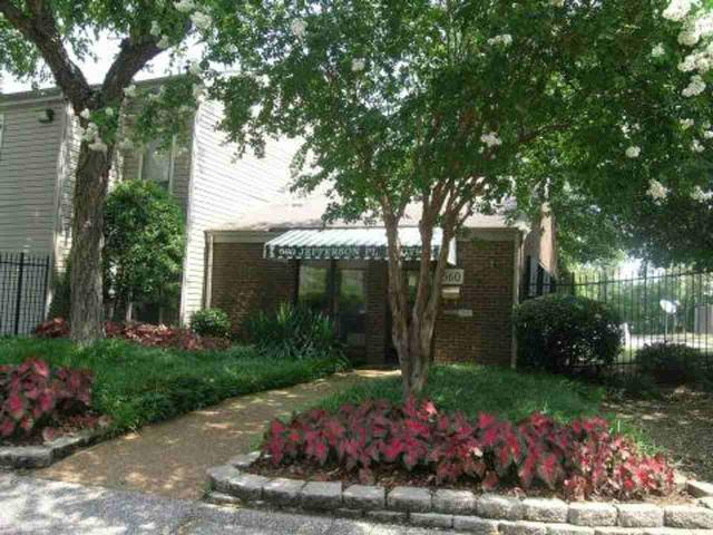 Jefferson Place Apartment Homes is the best of both worlds waiting for you. 1 Bedroom Apartment for Rent at 560 S Jefferson Pl, Memphis, TN 38105 Victorian Village