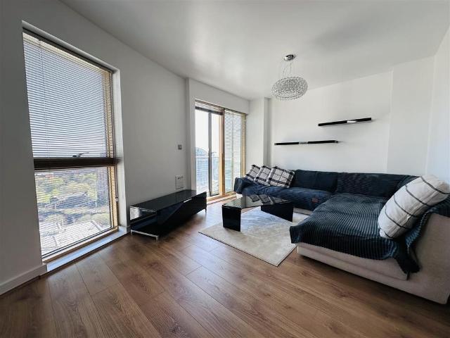Jefferson Place, Fernie Street. 2 bed duplex to rent £1,600 pcm £369 pw