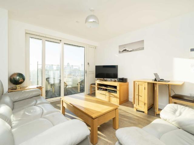 Jefferson Plaza, Bow E3, 2 bed flat to rent, £2,500 pcm | PrimeLocation