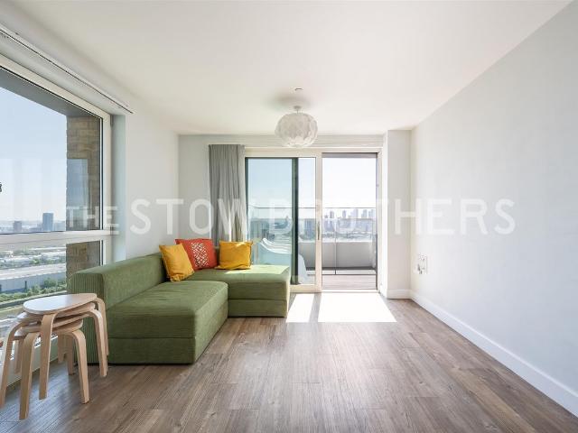 Jefferson Plaza, Hackney E3, 2 bed flat to rent, £2,600 pcm | PrimeLocation