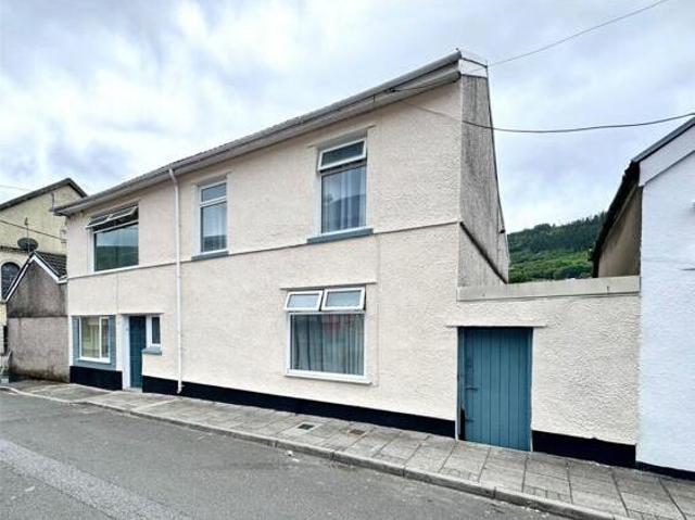 Jeffrey Street, Mountain Ash, 4 Bedroom Semi detached