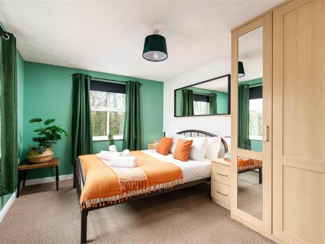 Jellicoe Avenue, Bristol BS16 3 bed flat to rent £2,100 pcm £485 pw
