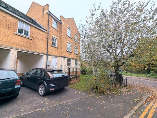 Jellicoe Avenue, Stapleton, Bristol BS16, 2 bed flat to rent, £1,500 pcm | PrimeLocation