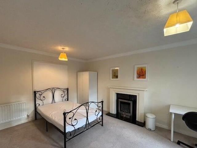 Jellicoe Avenue, Stapleton, 5 Bedroom House