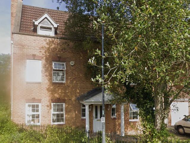 Jellicoe Avenue Room 7