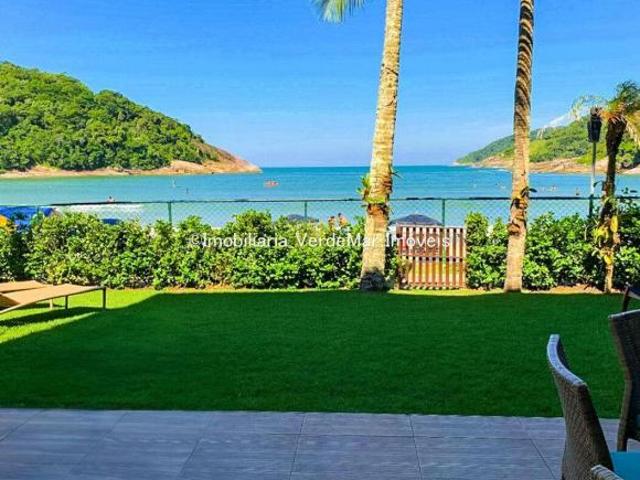 Jequiti Residence no Guarujá. Casa pé na areia, frente ao mar