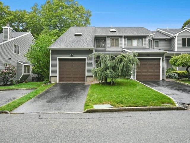 Jeremy Cir, Nesconset, Condo For Sale